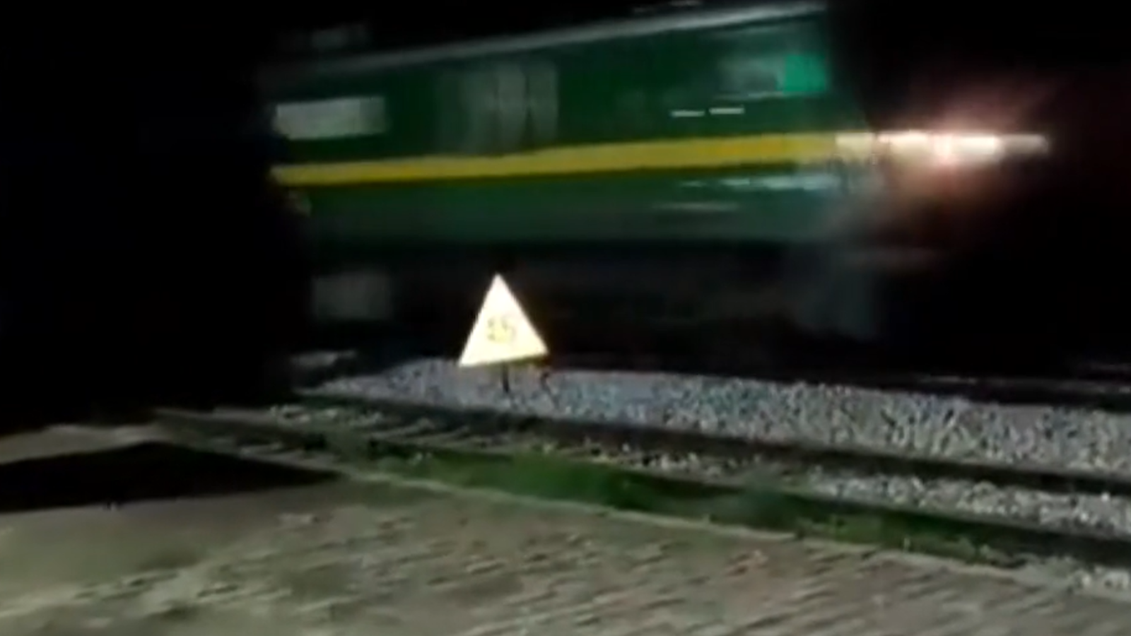 UP: Long haul of four freight trains ‘Pinaka’ launched from Chunar