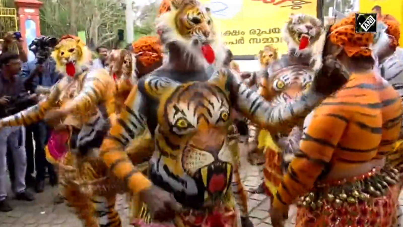 Onam 2022: Traditional folk dance ‘Puli Kali’ enthrals crowd in Kerala’s Thiruvananthapuram