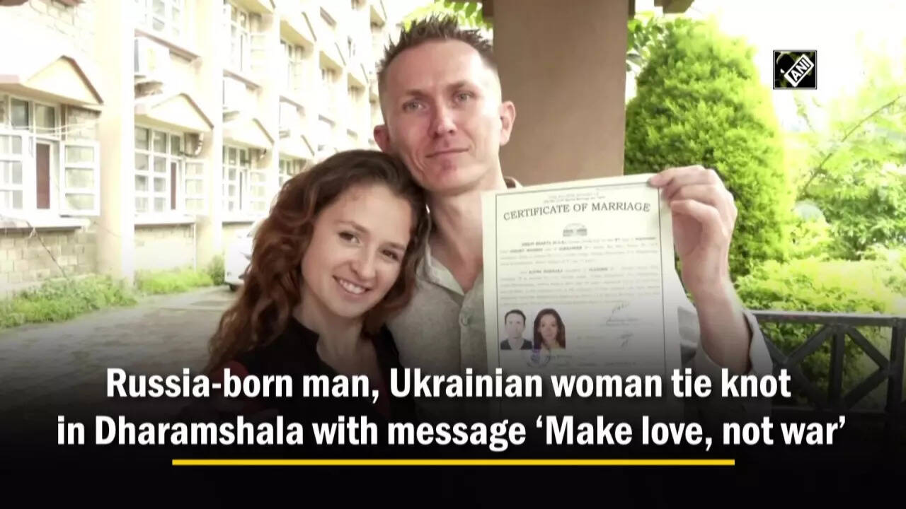 russia: Russia-born man, Ukrainian woman tie knot in Dharamshala with ...