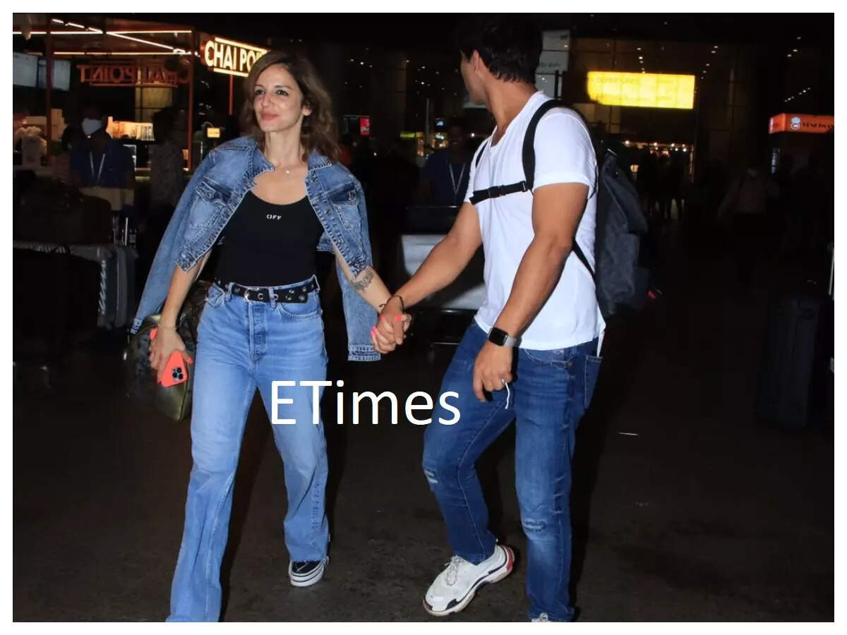 Sussanne Khan and Arslan Goni give major couple goals as they get ...