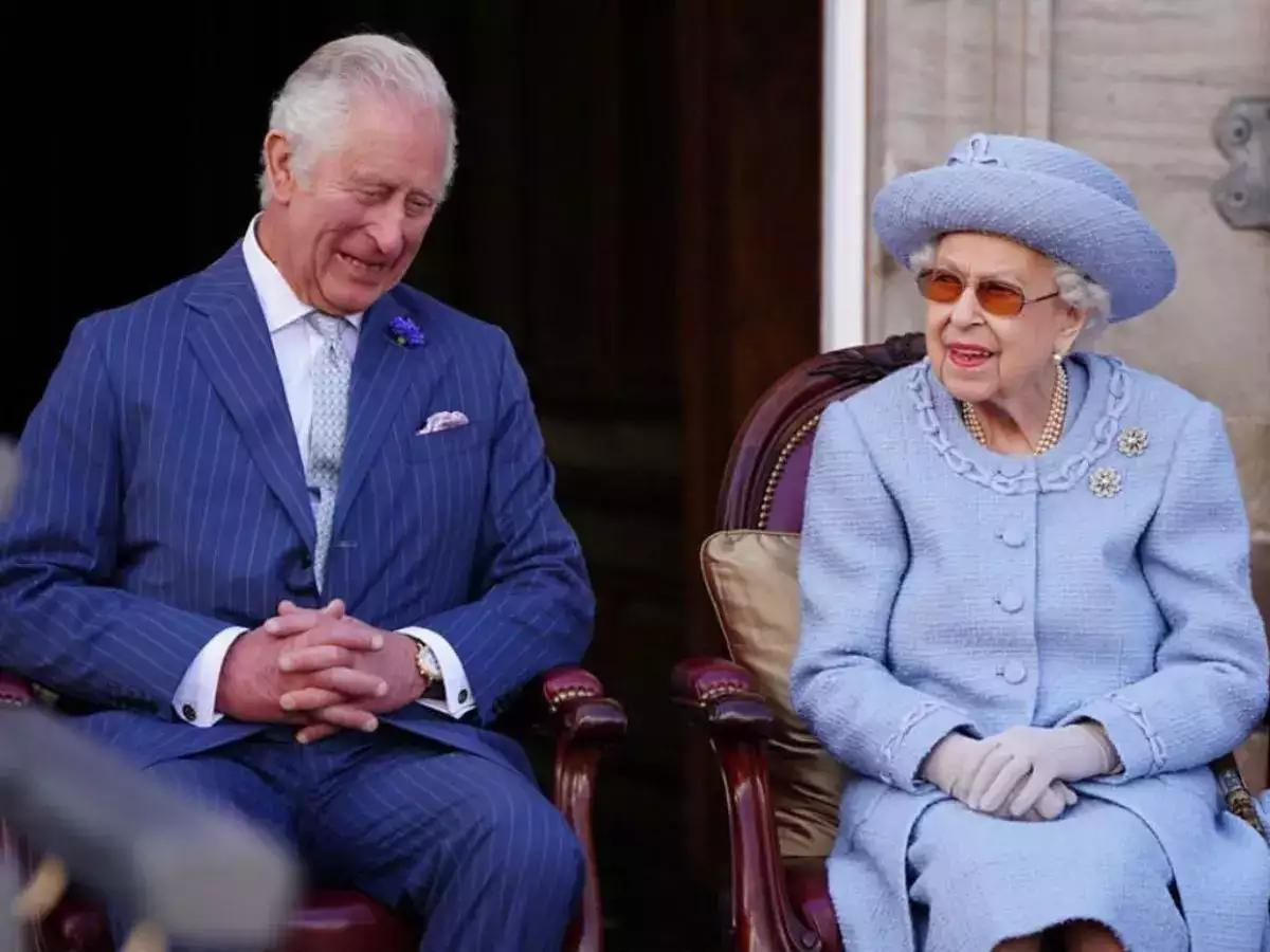 Cloud formation that looks like Queen Elizabeth II spotted- Take a look ...