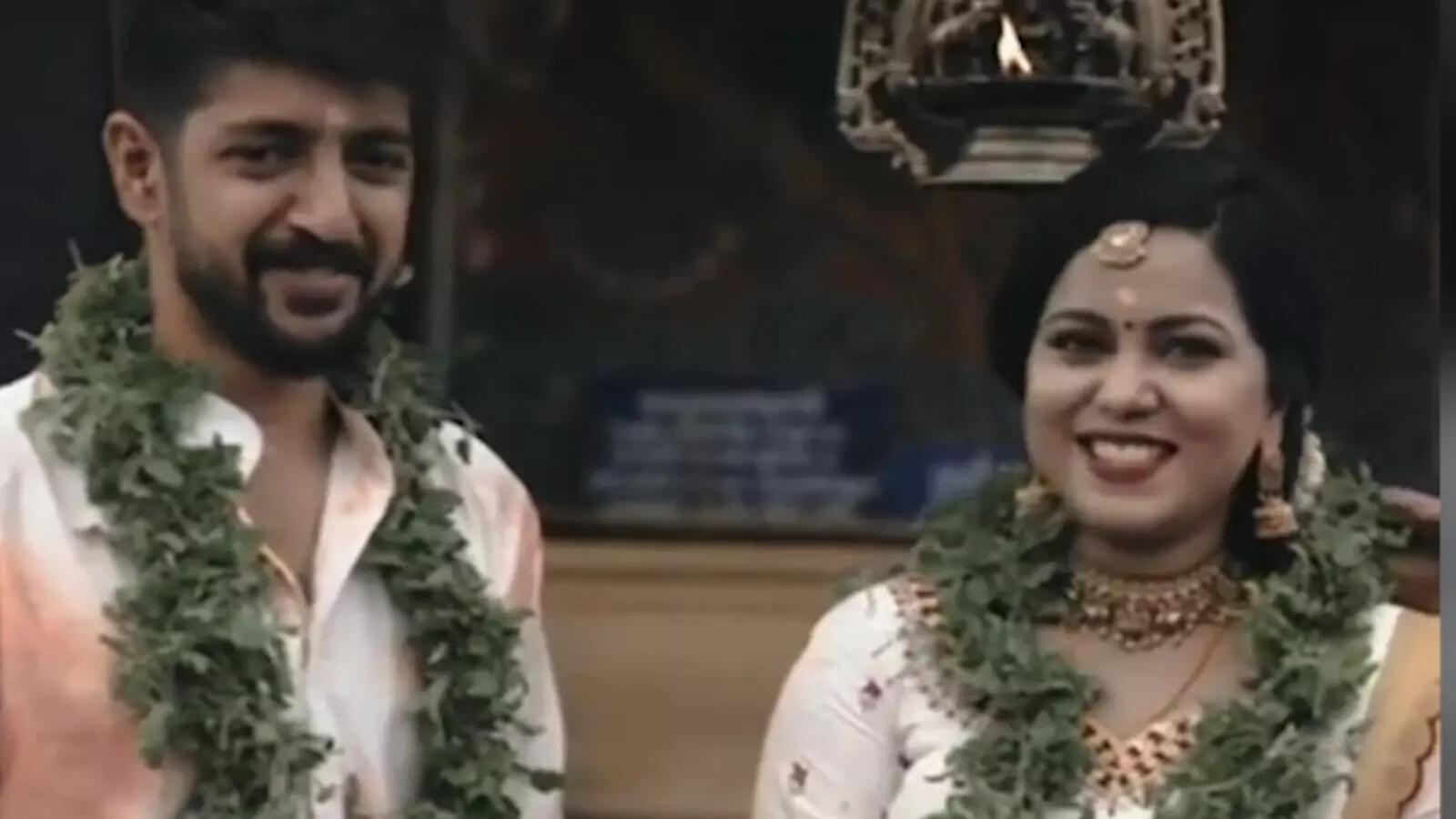 ‘Palthu Janwar’director Sangeeth P Rajan gets hitched to Sruthy Suresh