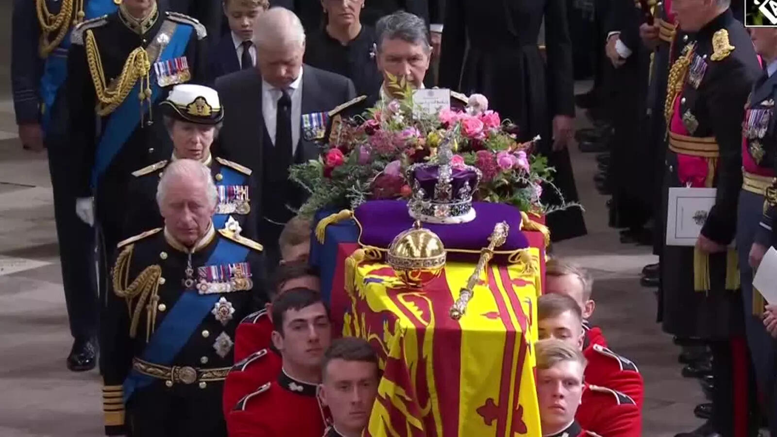 Watch: Queen Elizabeth II’s coffin carried out of Great West Door ...