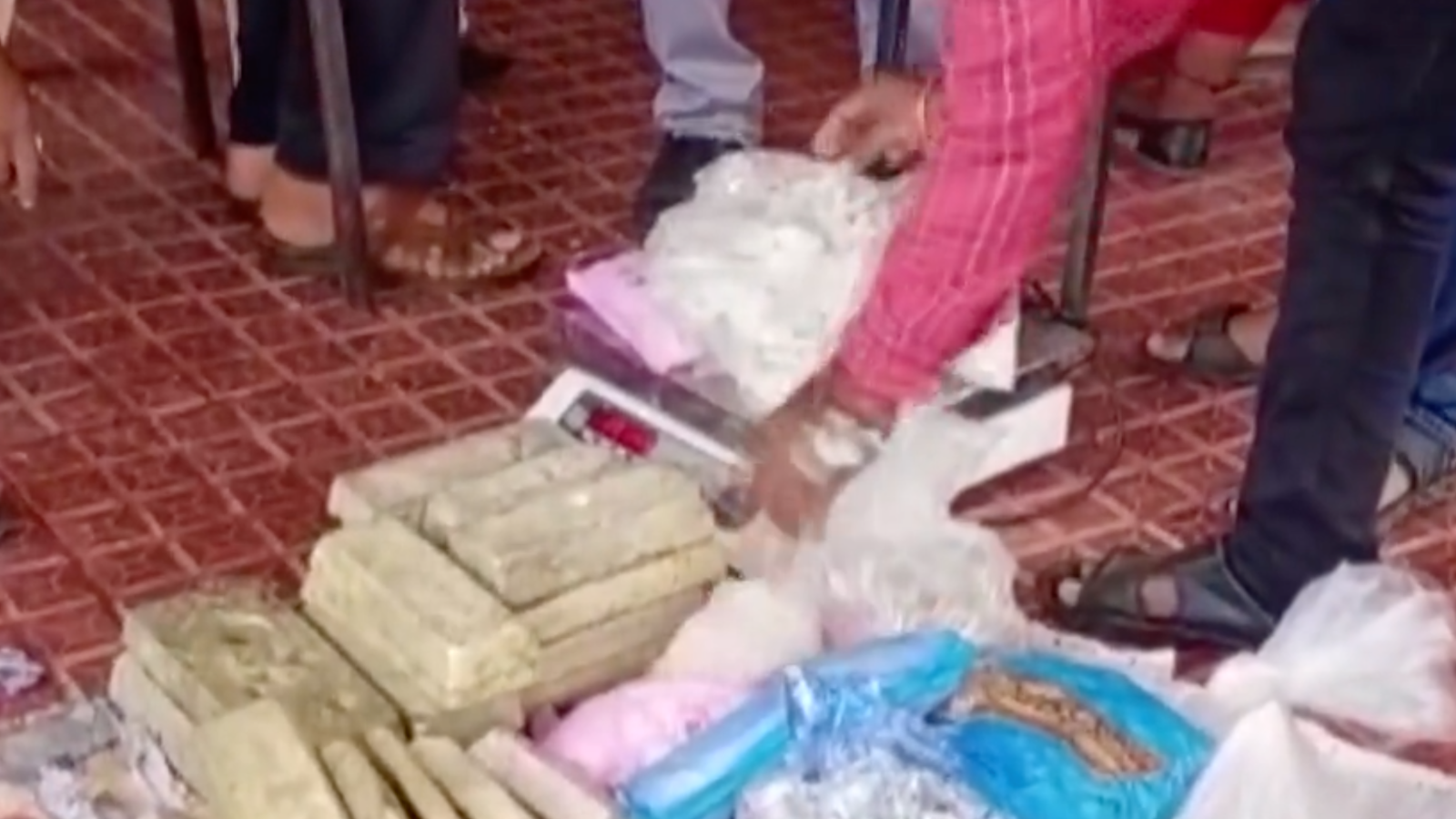 Odisha Central Excise Department seizes 100 kg of silver bricks, Rs 10 ...