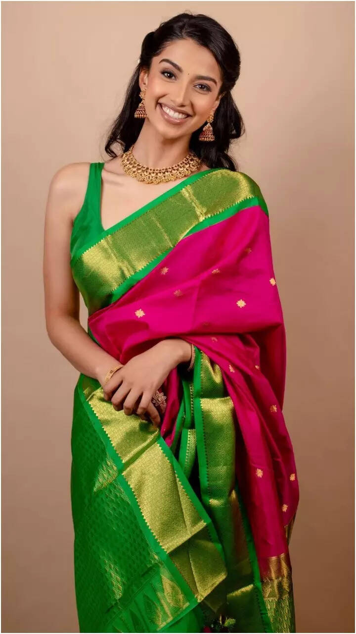 Keerthy Suresh's first look from Nani-starrer 'Dasara' released | Telugu Movie News - Times of India