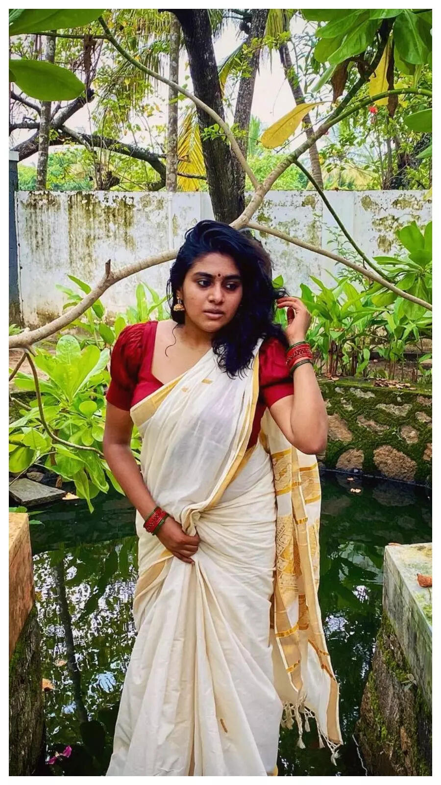 Nyla Usha joins the cast of Dulquer Salmaan’s ‘King of Kotha ...