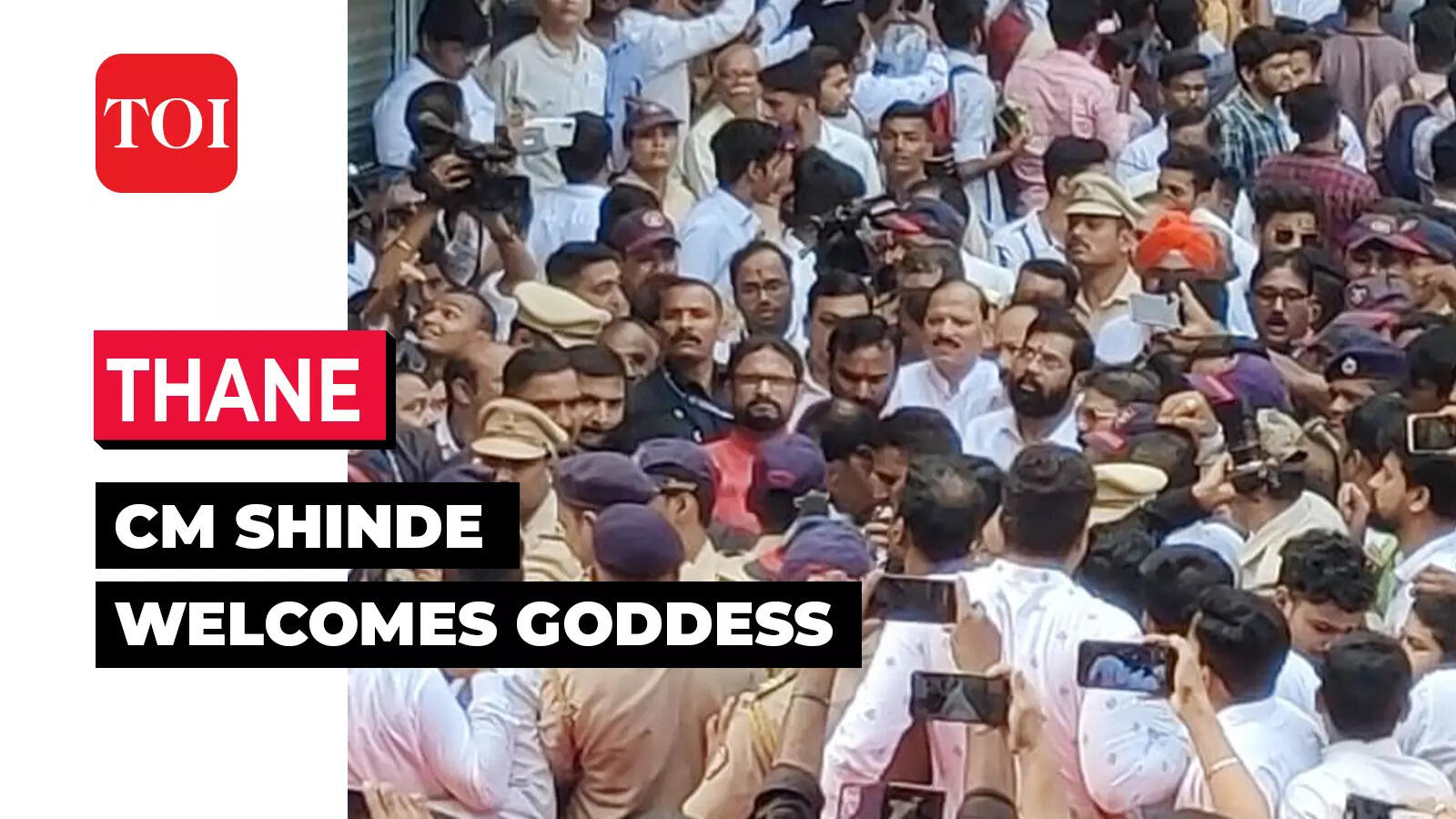 Maharashtra: CM Eknath Shinde brings idol of Ambe Mata from Kalwa ...