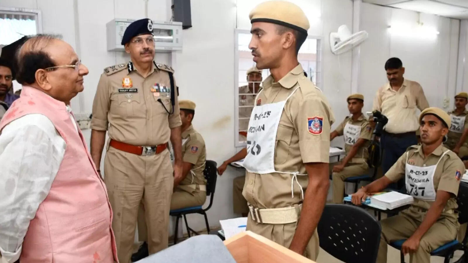 Delhi LG visits Delhi Police Academy