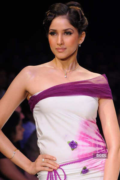 A model walks the ramp to showcase CVM exports jewellery collection ...