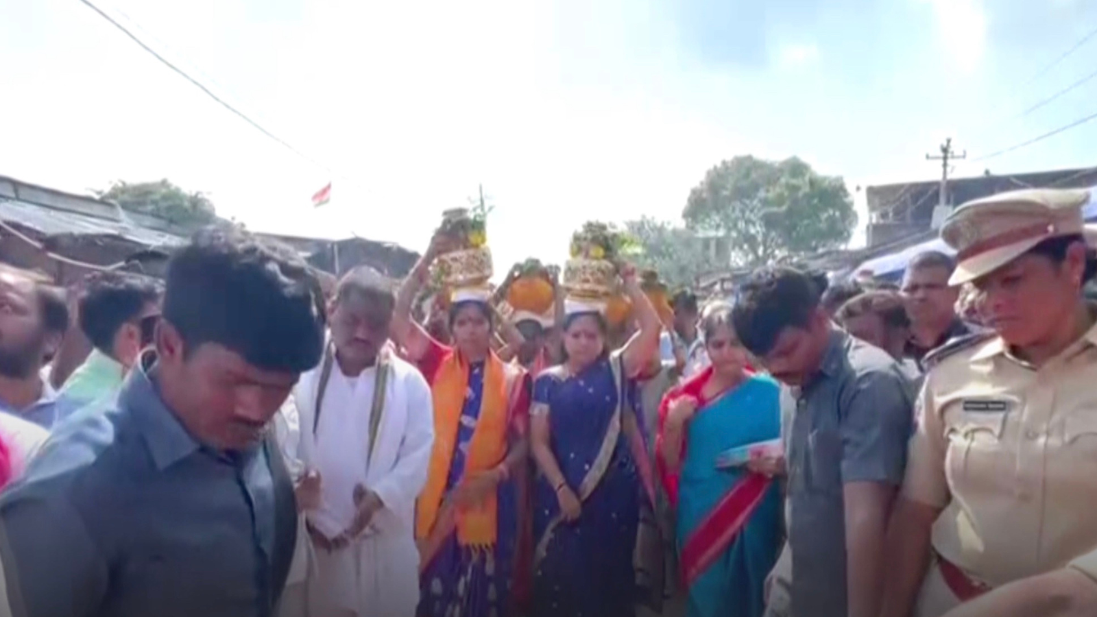 TRS MLC K Kavitha offers Bonam at Edupayala Temple in Medak