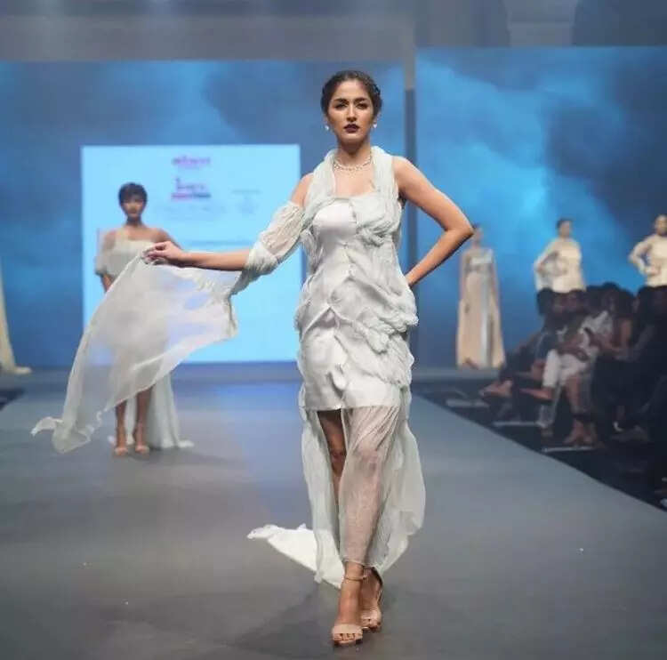 Beauty queens strut the ramp at INIFD Indore Times Fashion Week