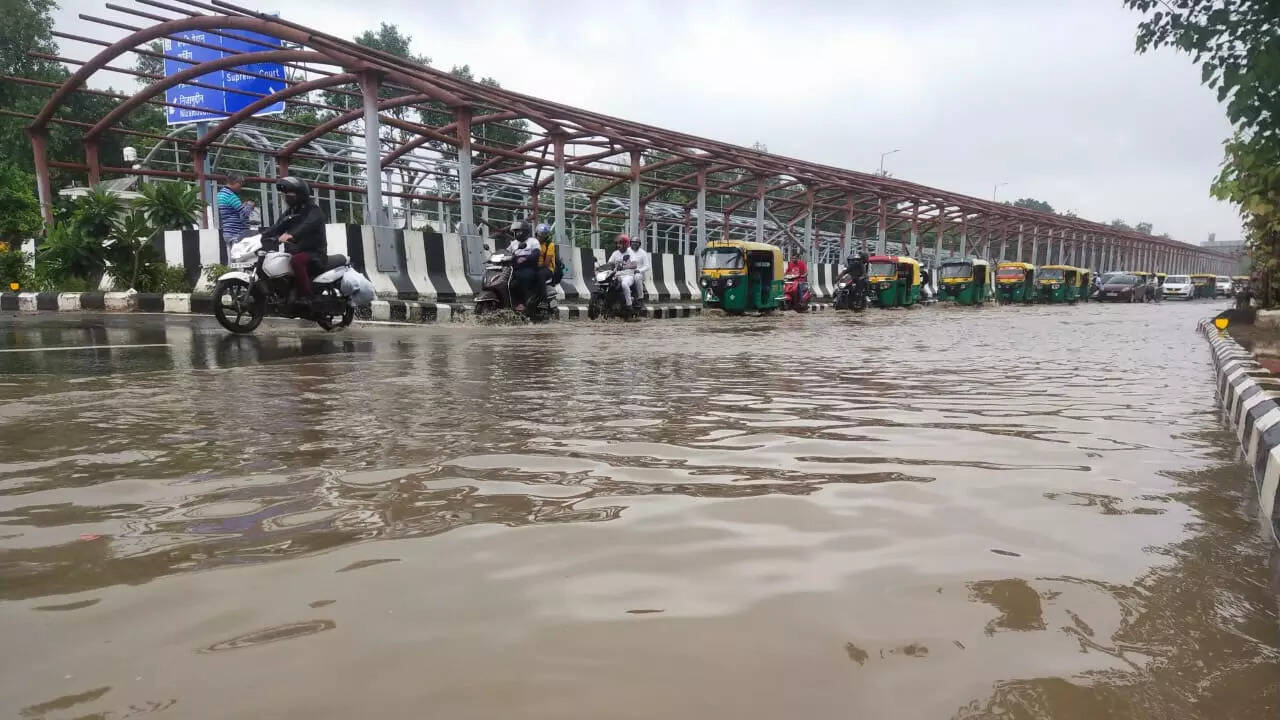 Photos: Continuous rainfall in Delhi disrupts normal life