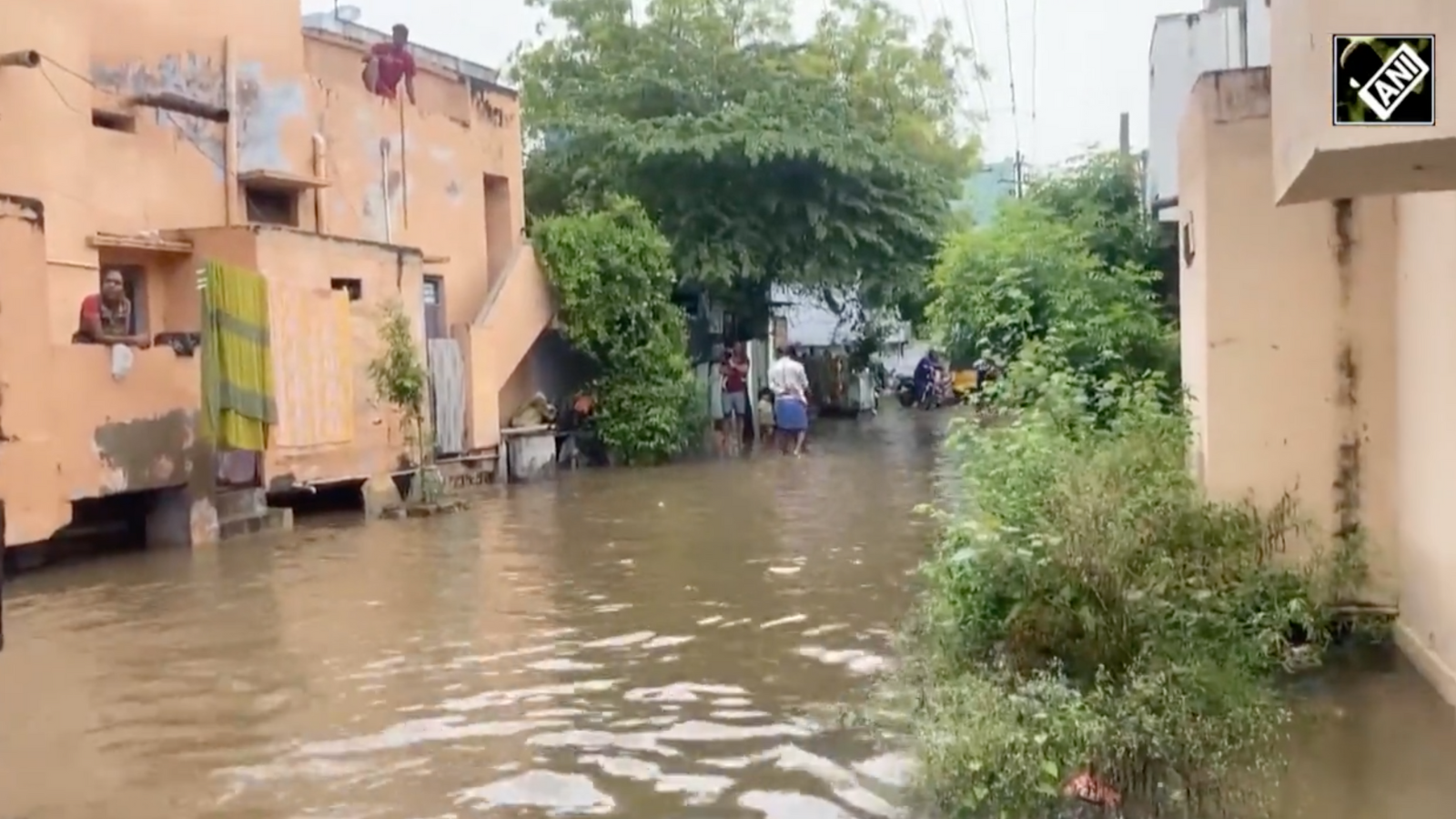 AP: Flood water enters in low-lying areas of Anantapur