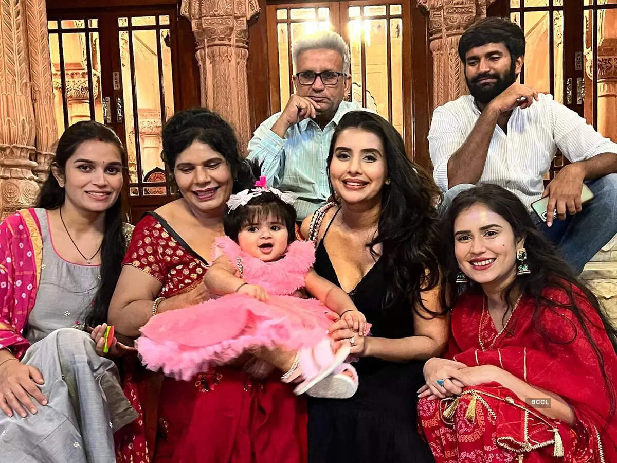 Charu Asopa hosts pre-birthday party for daughter Ziana in home town ...