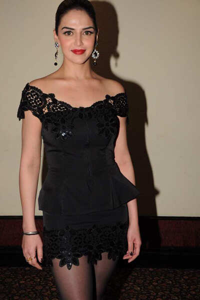 Esha Deol on Day 1 of Blenders Pride tour 2011 held in Mumbai - Photogallery