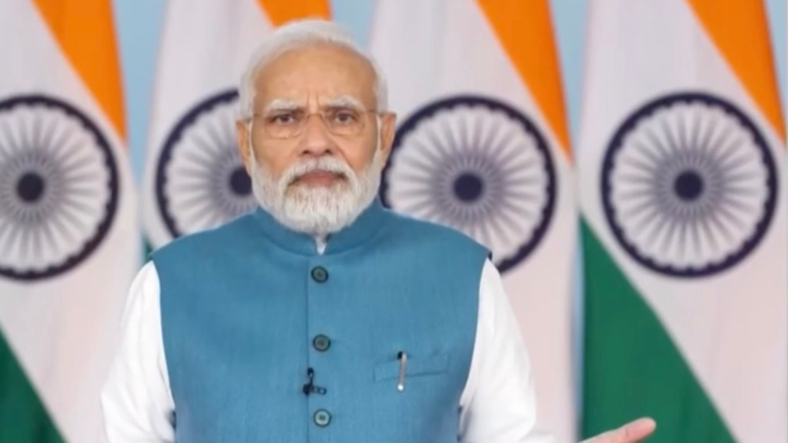 Must defeat naxalism, be it gun toting or pen wielding: PM Narendra Modi