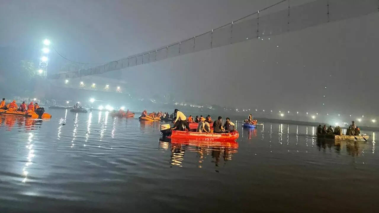 Gujarat bridge collapse: Pics of rescue operations