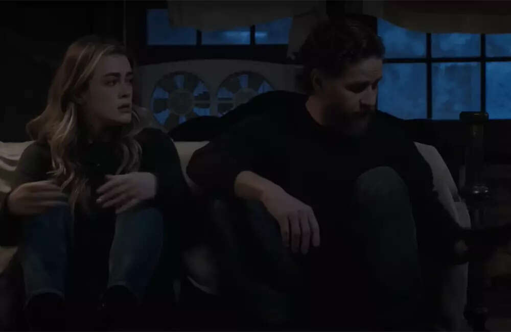 Manifest Web Series: Review, Trailer, Star Cast, Songs, Actress Name ...