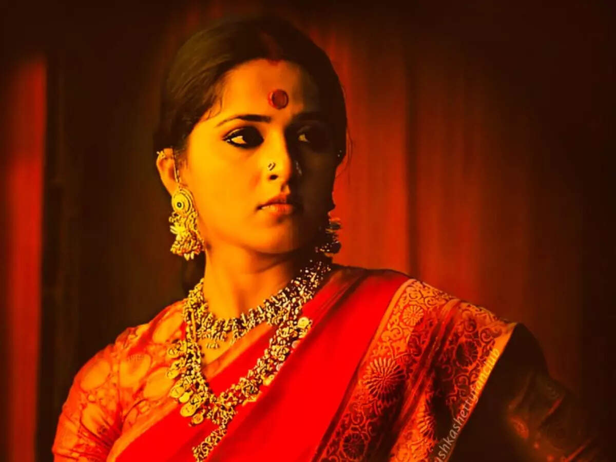 Anushka Shetty unveils first look as MasterChef 'Anvitha Ravali Shetty ...