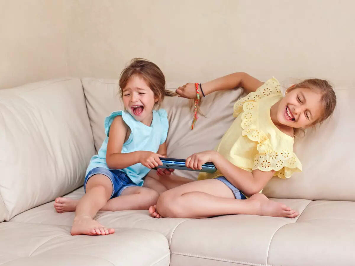 Here’s how parents should manage screen time conflicts