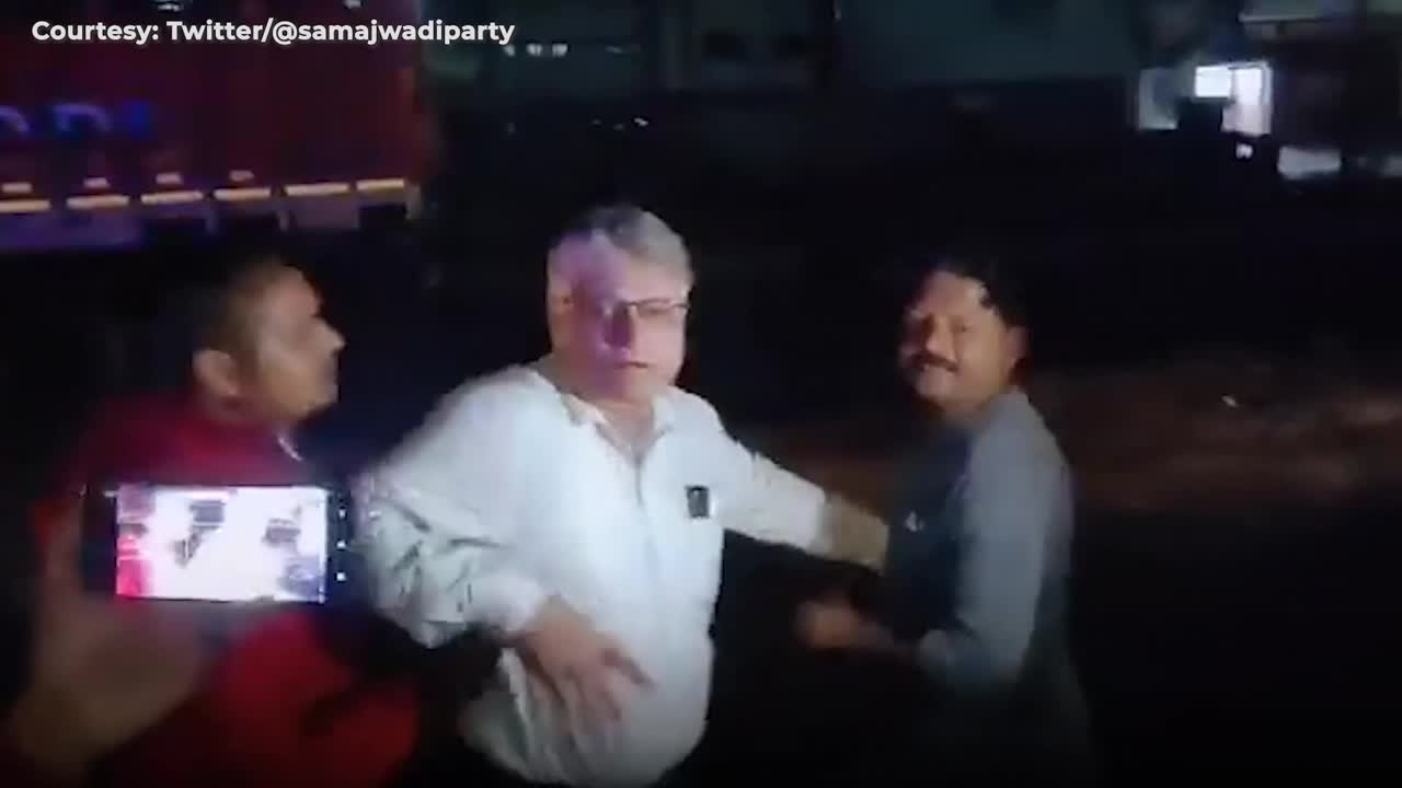 UP: Lakhimpur Kheri CMO caught on cam in inebriated state, misbehaves ...