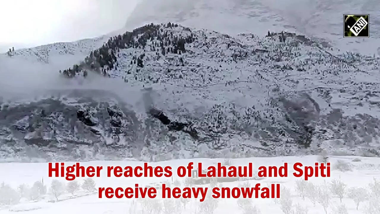 Higher reaches of Lahaul and Spiti receives heavy snowfall