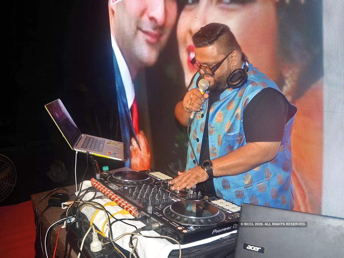 Kanpurites have a ball at this dandiya night | Events Movie News ...