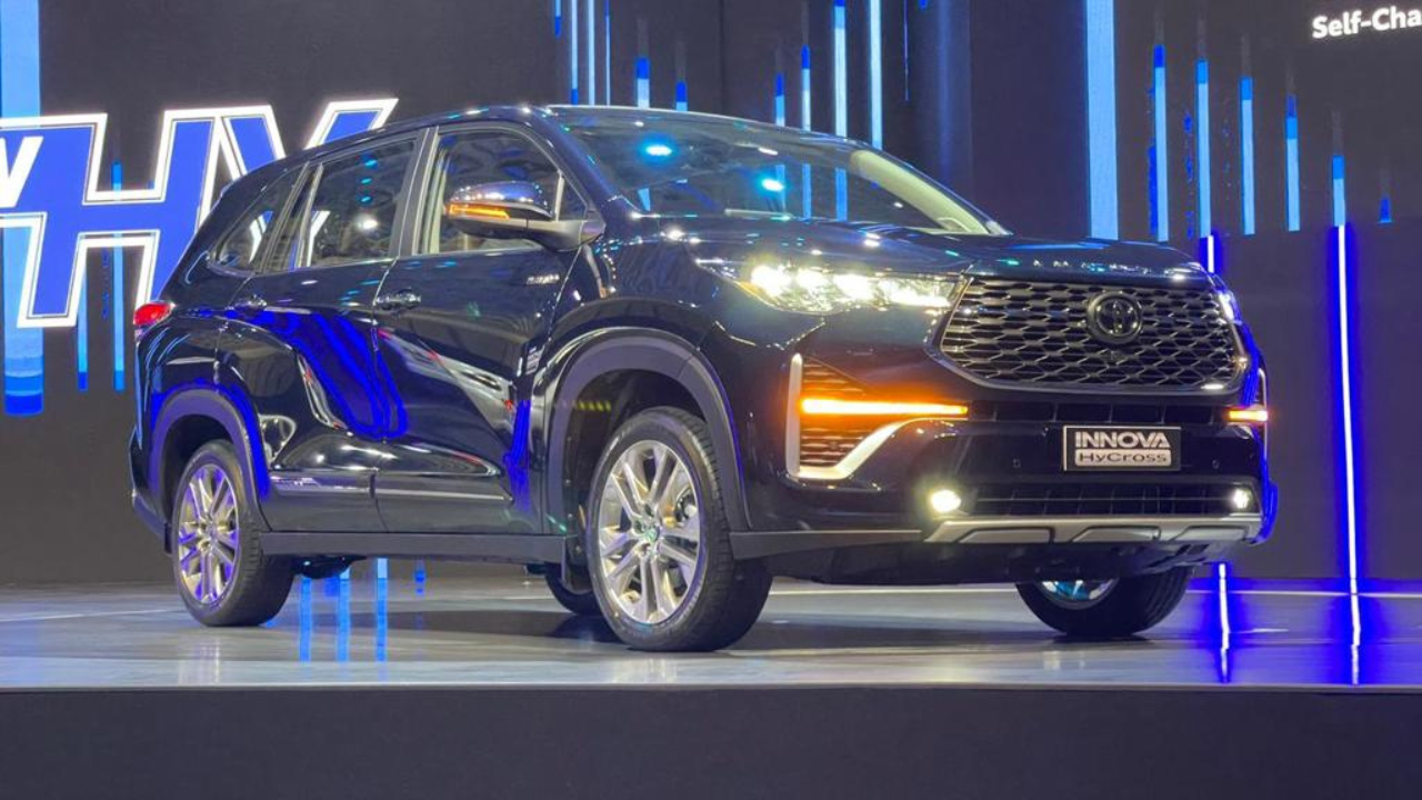 In pics: Toyota Innova Hycross unveiled, 20 kmpl and launch in Jan 23
