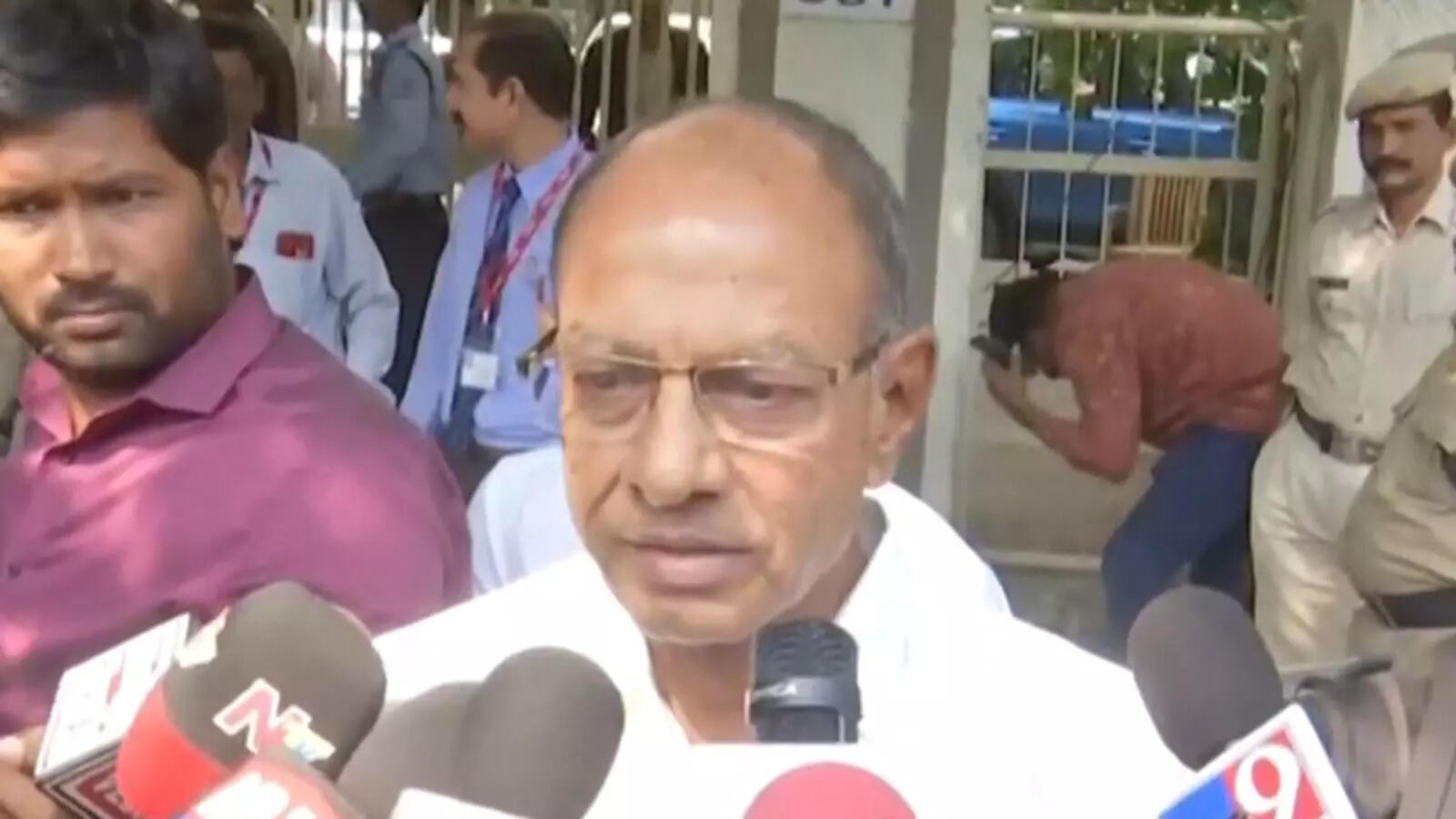 IT officers haven't received anything: Marri Laxma Reddy