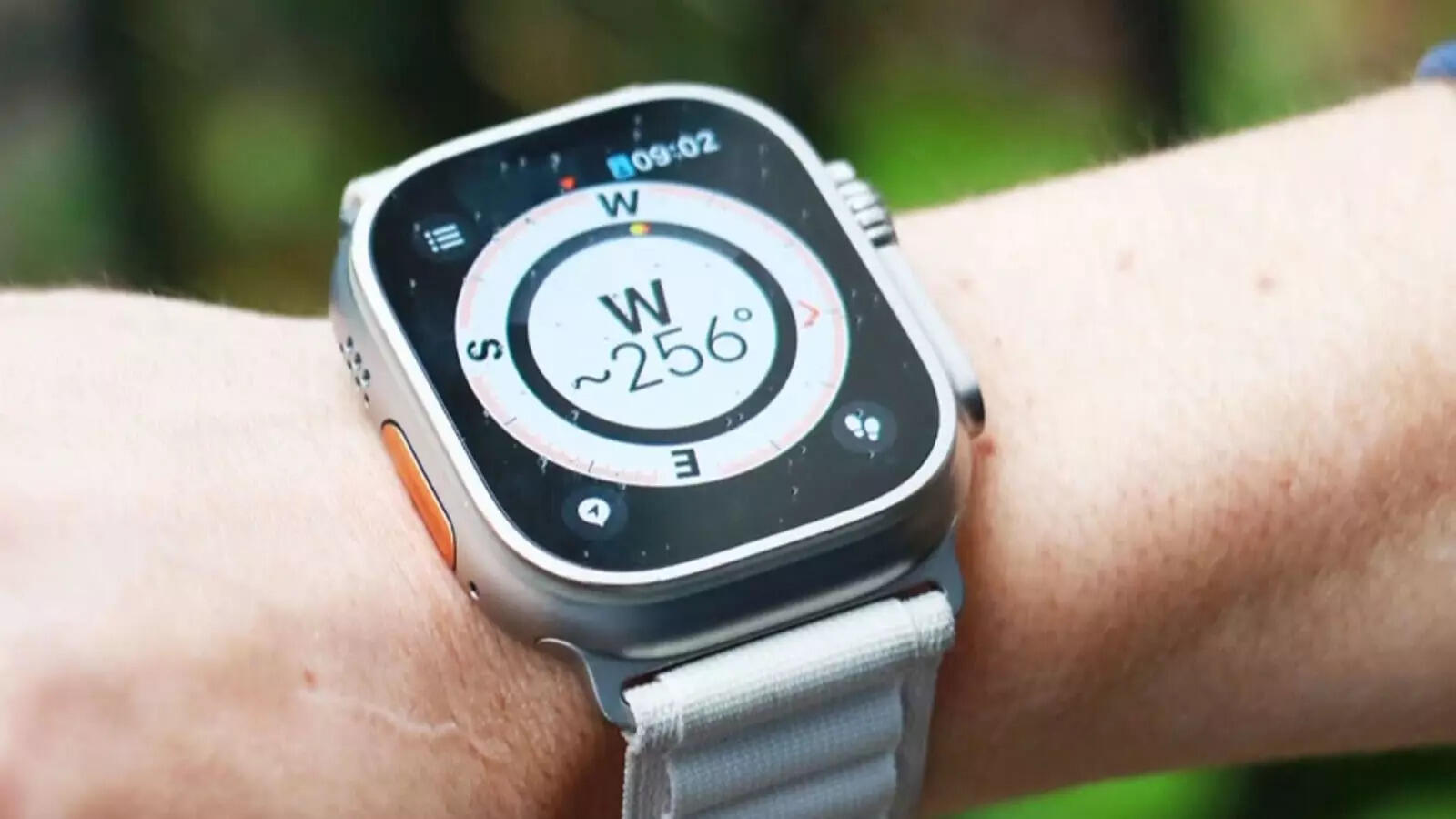 Apple Watch Ultra can become a diving computer with new Oceanic+ app