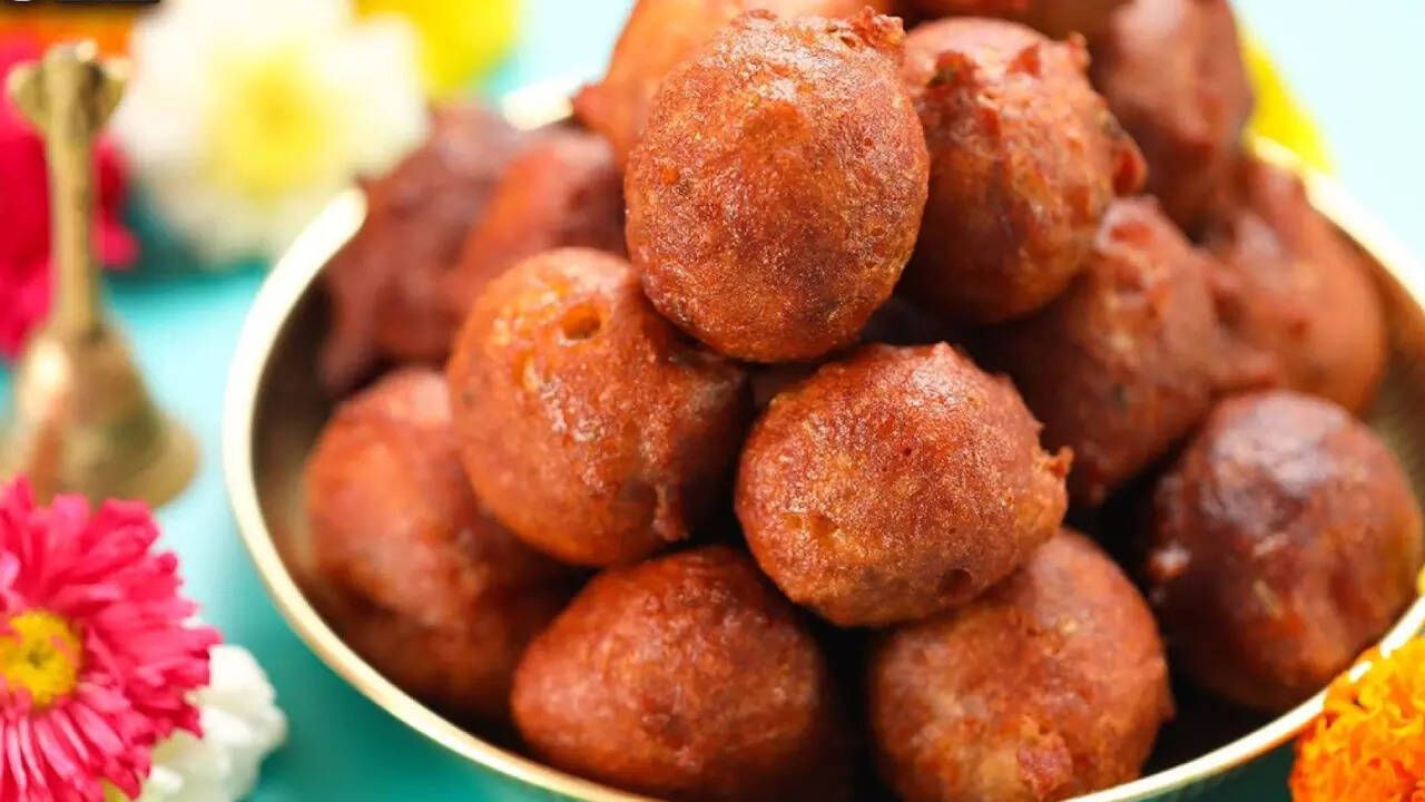 Watch: How to make Gulgule - Times Food