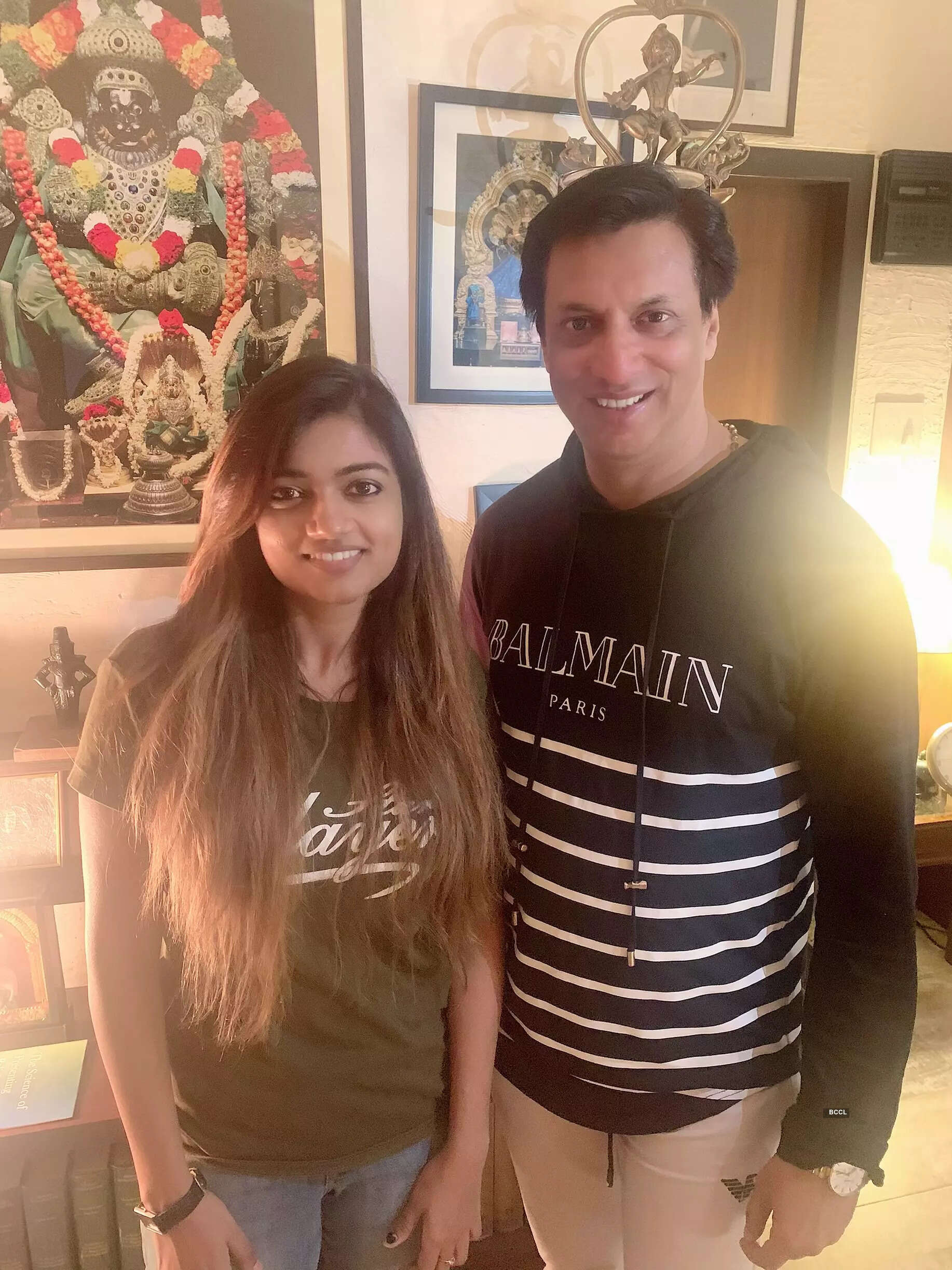 Pictures of singer Sandipa Dutta who’s in news for her new song ‘Loot Loongi’- The Etimes ...