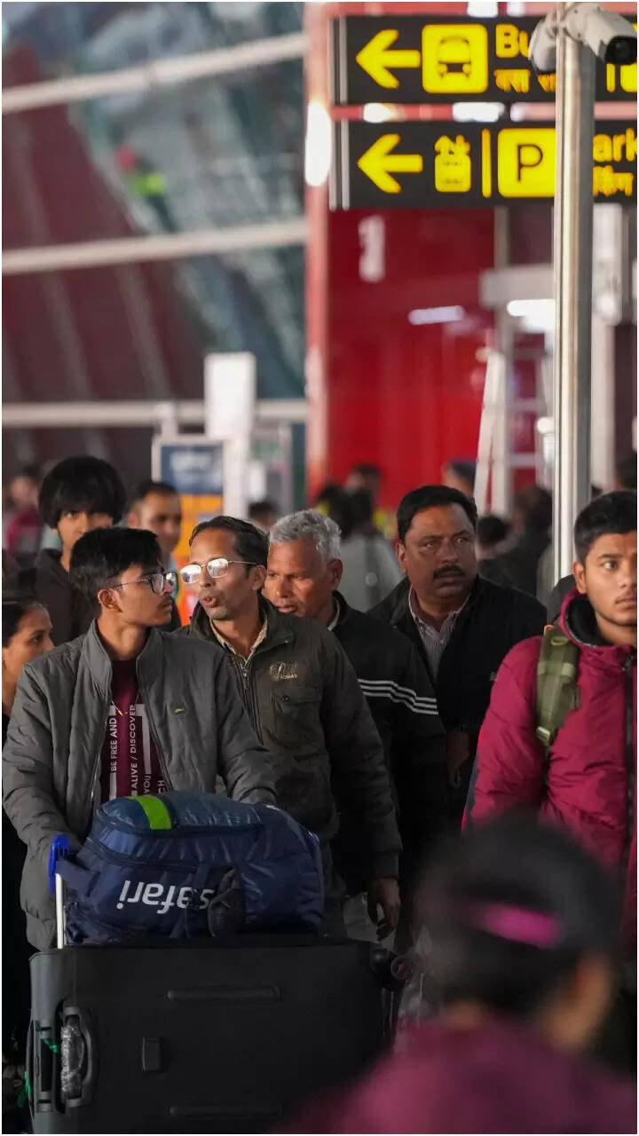 Delhi Airport News: More staff at Delhi airport immigration cells ...