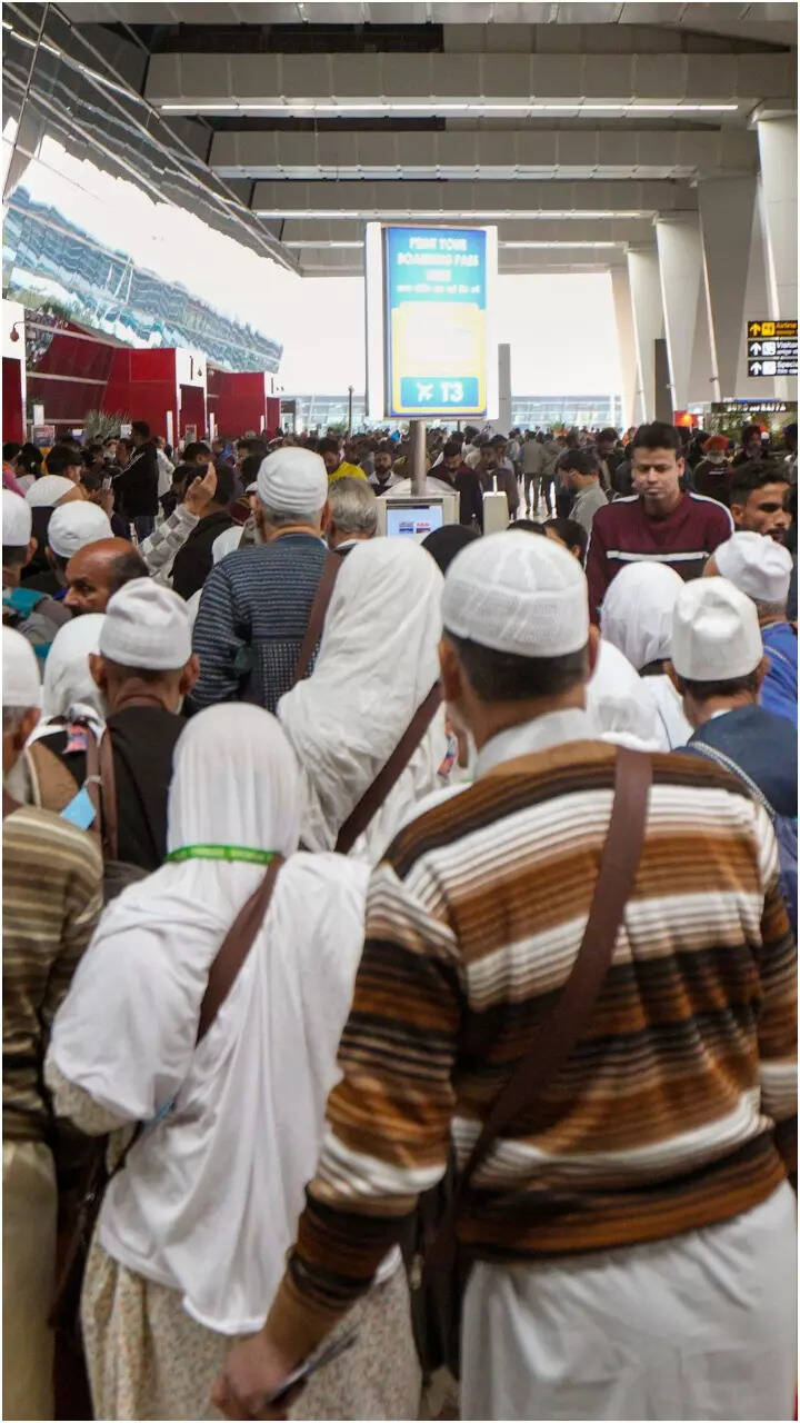 Delhi Airport News: More staff at Delhi airport immigration cells ...