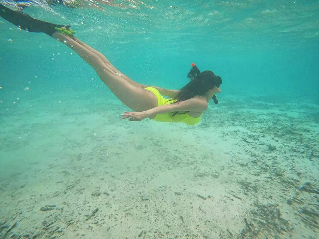 Amyra Dastu These Stunning Pictures Of Bikini Clad Amyra Dastur Will