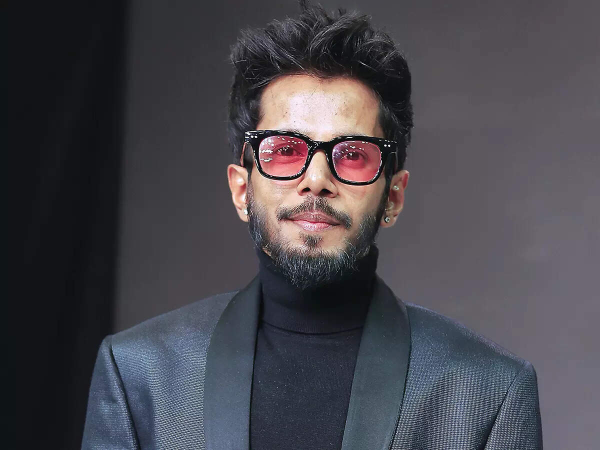 Glitz and glamour mark the first day of the Lucknow Times Fashion Week ...