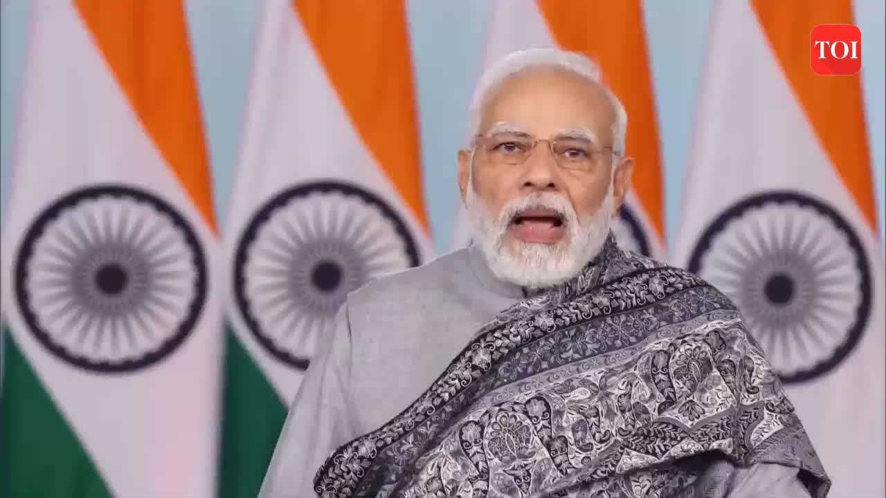 PM Modi addresses 'Amrut Mahotsav' of Swaminarayan Gurukul Sansthan