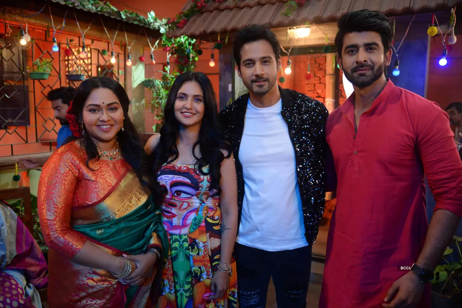 Yash Dasgupta-Priyanka Sarkar shoot with team Sohag Chand; see BTS pics