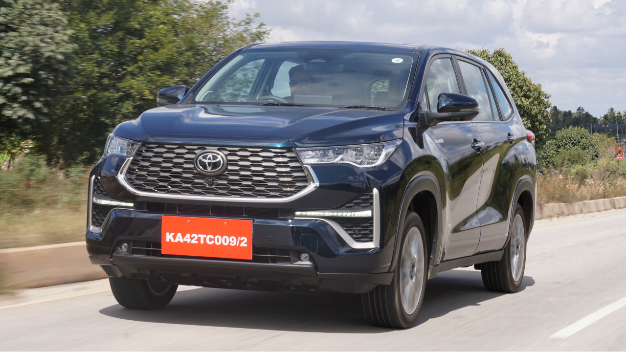 In pictures: Toyota Innova Hycross variant wise features explained