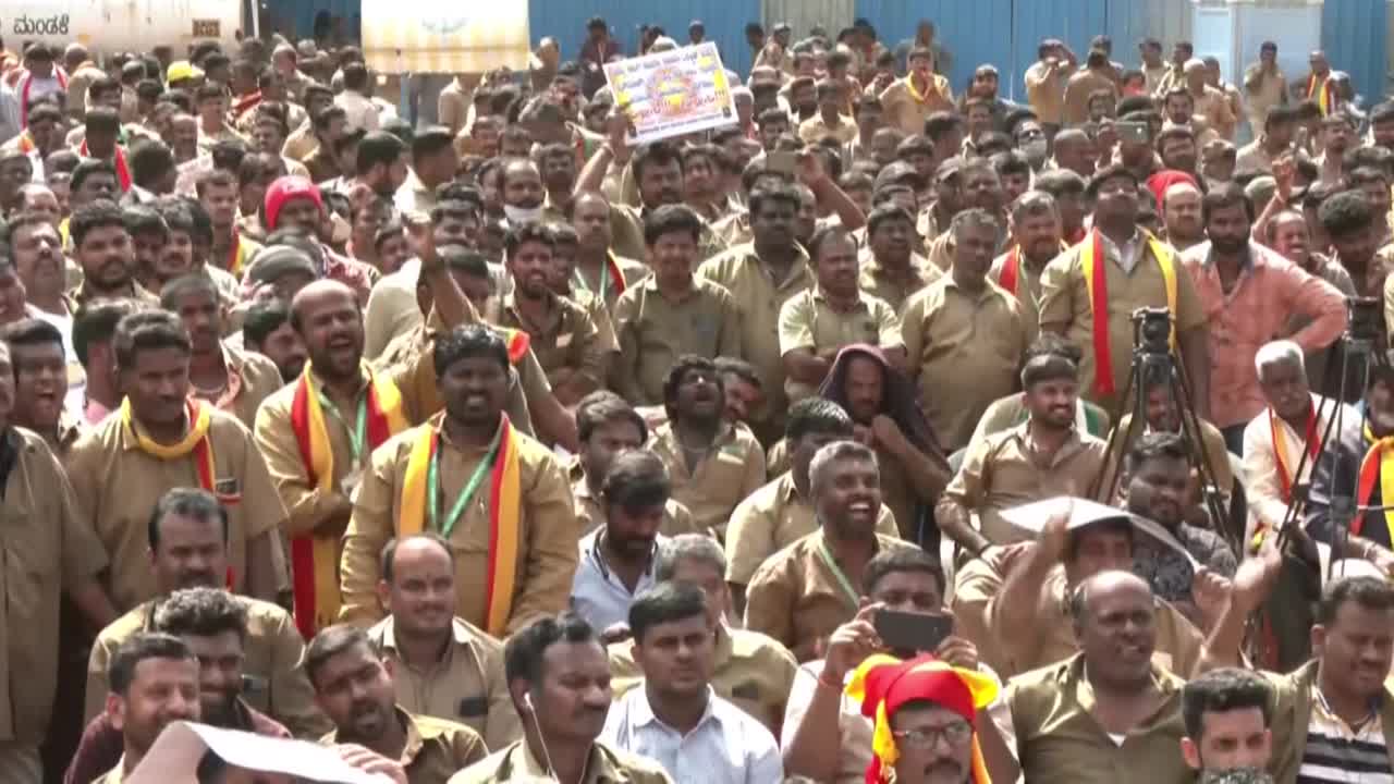 Auto-rickshaw union holds rally against e-bike taxis in Bengaluru