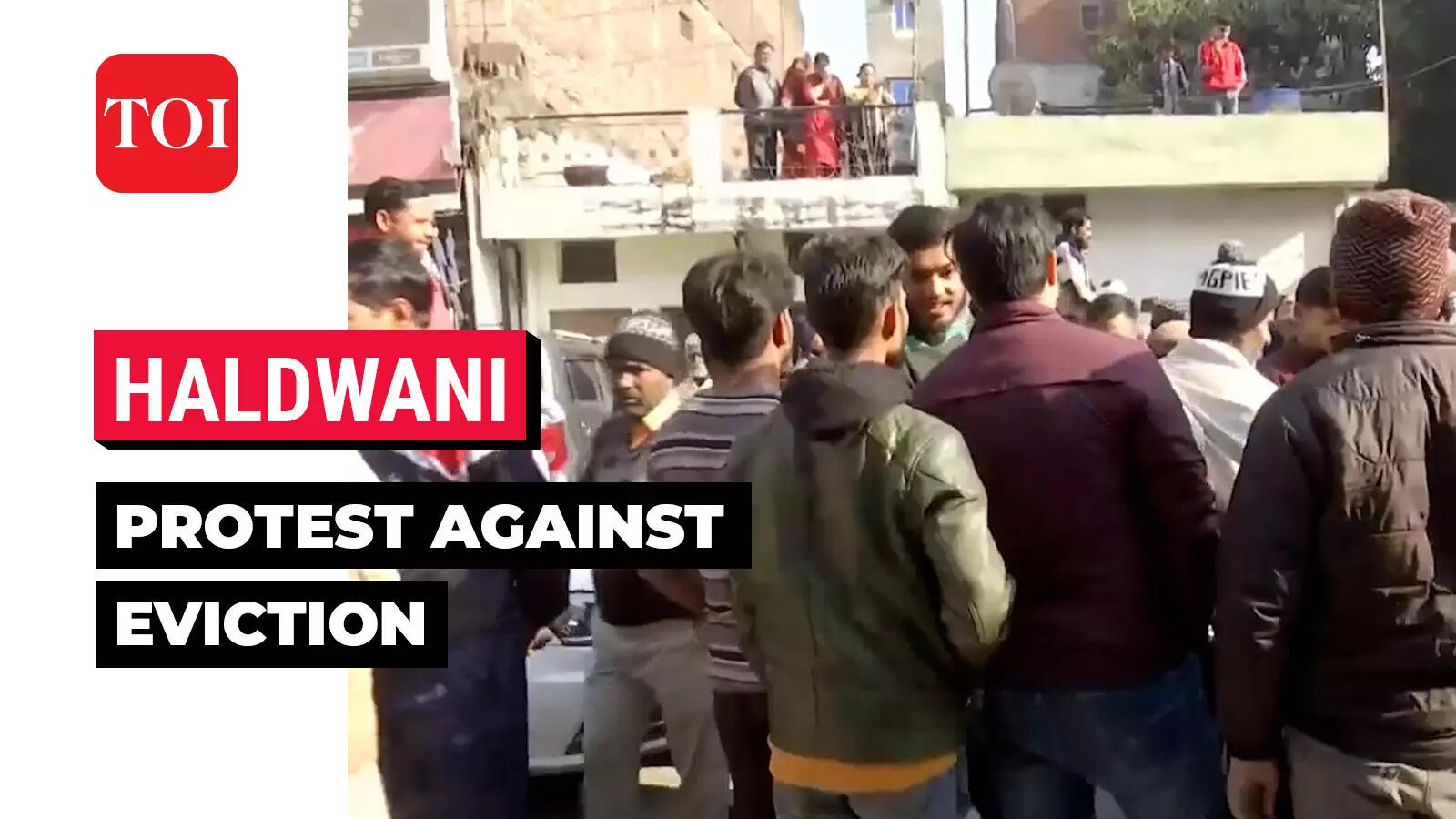 Haldwani: Verge of losing home, thousands protest against Railway's ...