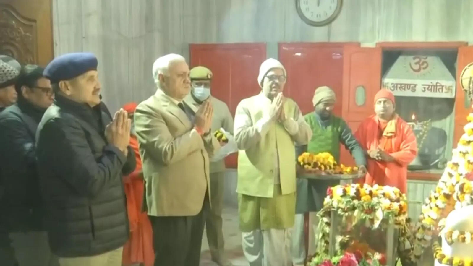 UP Chief Secretary Durga Shankar Mishra inspects arrangements at Khichdi Fair