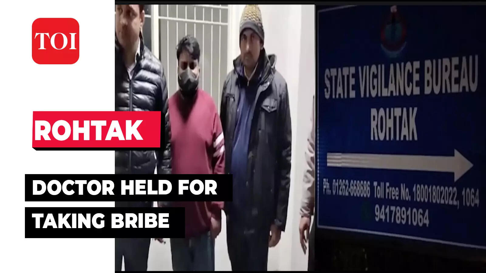 Doctor working as CMO in trauma centre of PGI arrested by Rohtak vigilance team for taking 1.5 ...