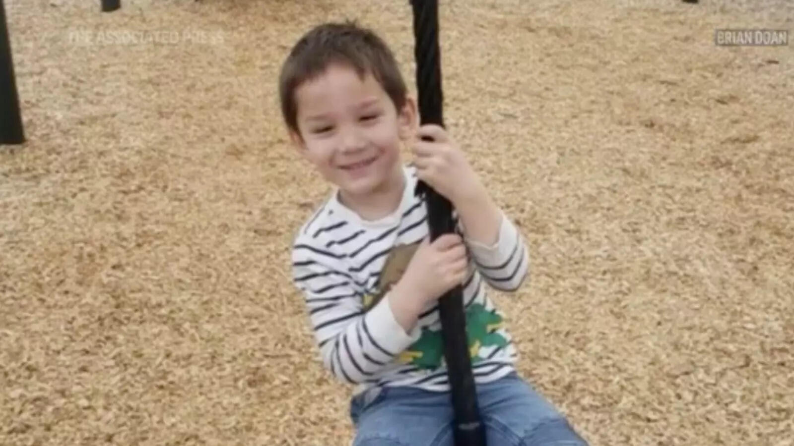 US: Missing boy's mother says: "our hands slipped"
