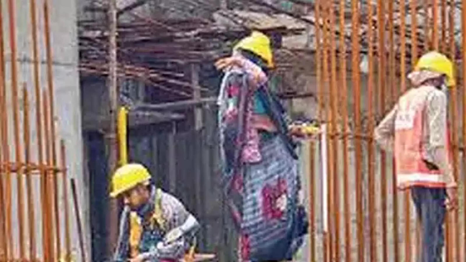 Ban on construction work lifted as winds improve Delhi’s air