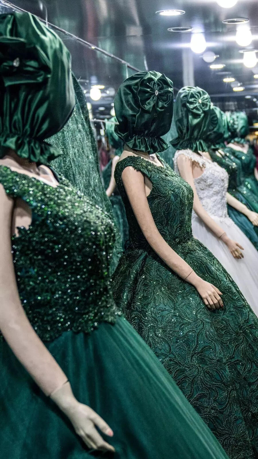 Kabul's mannequins, hooded and masked under Taliban rules - Times of India