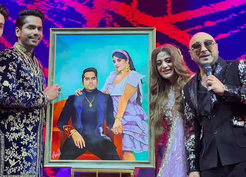 B Praak, Jass Manak, Raftaar spotted at Kajol Goyal's wedding - Times ...