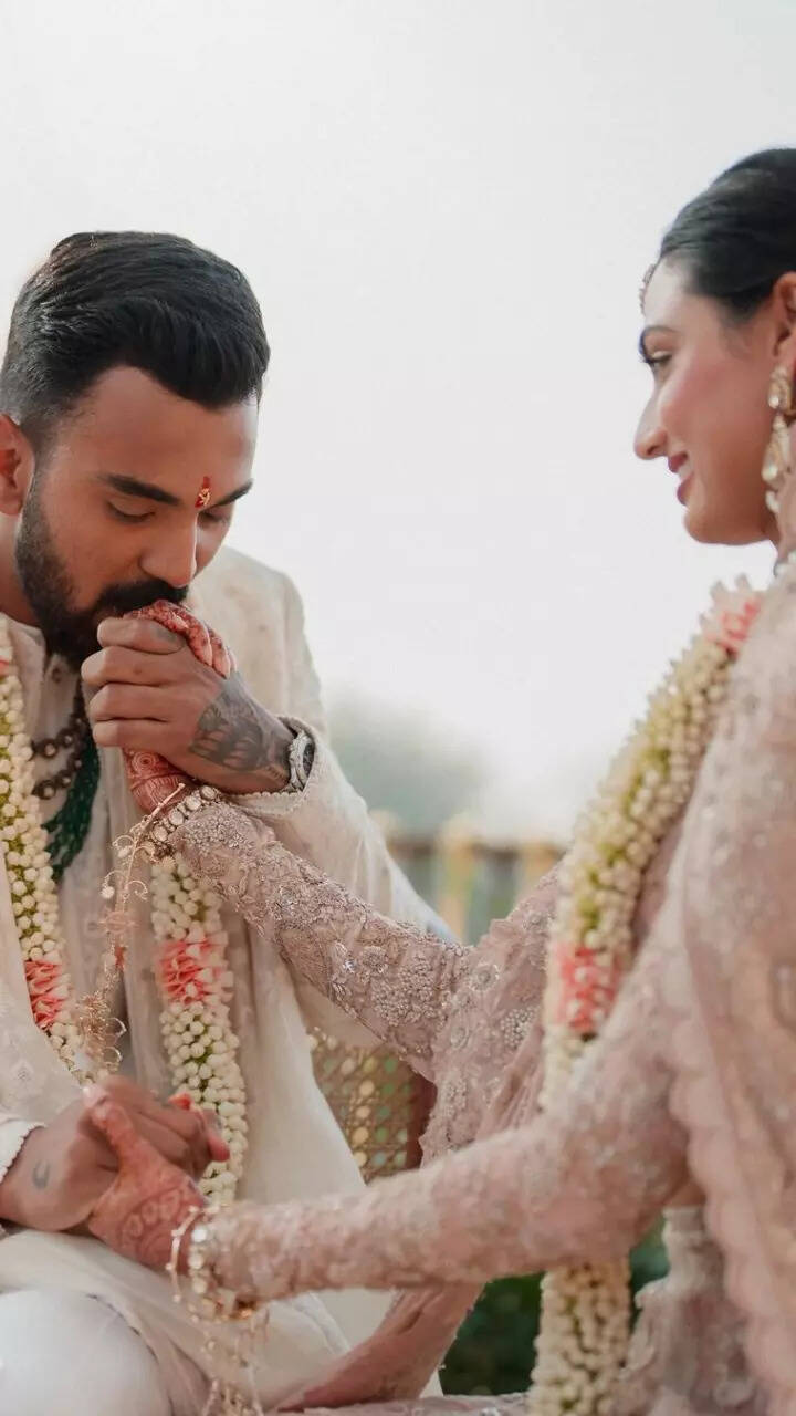 Asianet News Reader Prajula Marriage