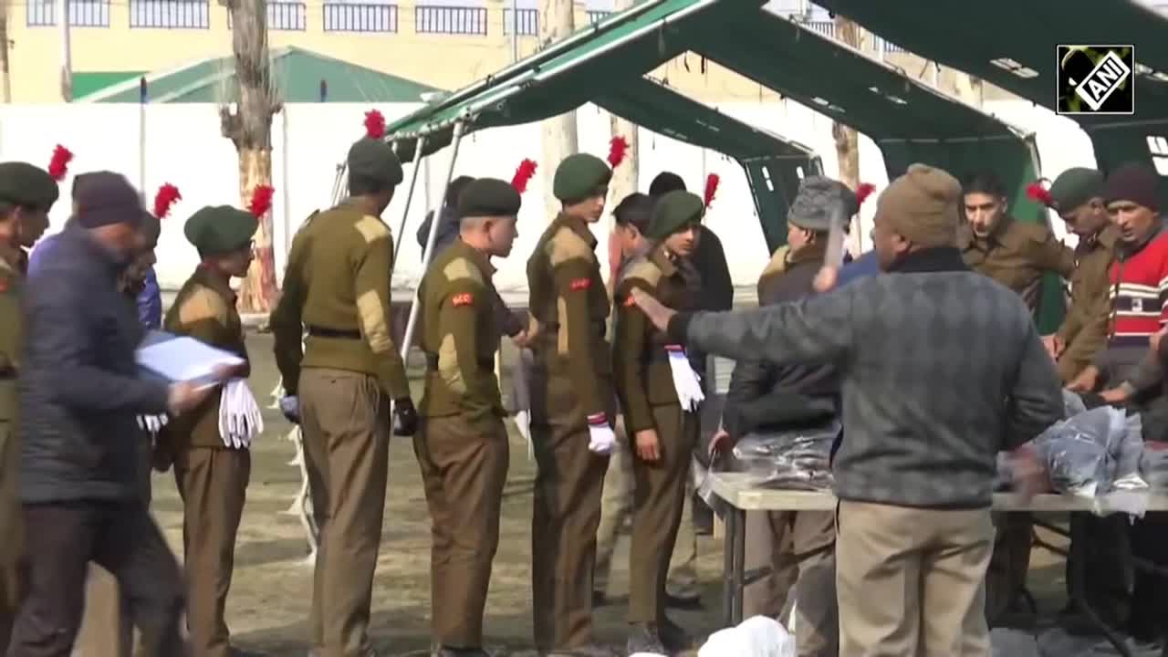 naval cadets: NCC and Naval Cadets practice for Republic Day celebrations in Srinagar