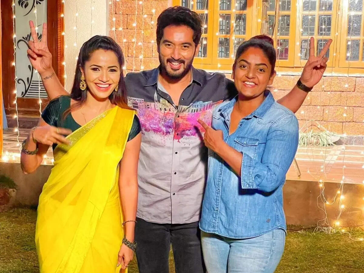 Karthika Deepam fame Shobha Shetty aka Monitha to get married soon? Here's what we know so far ...